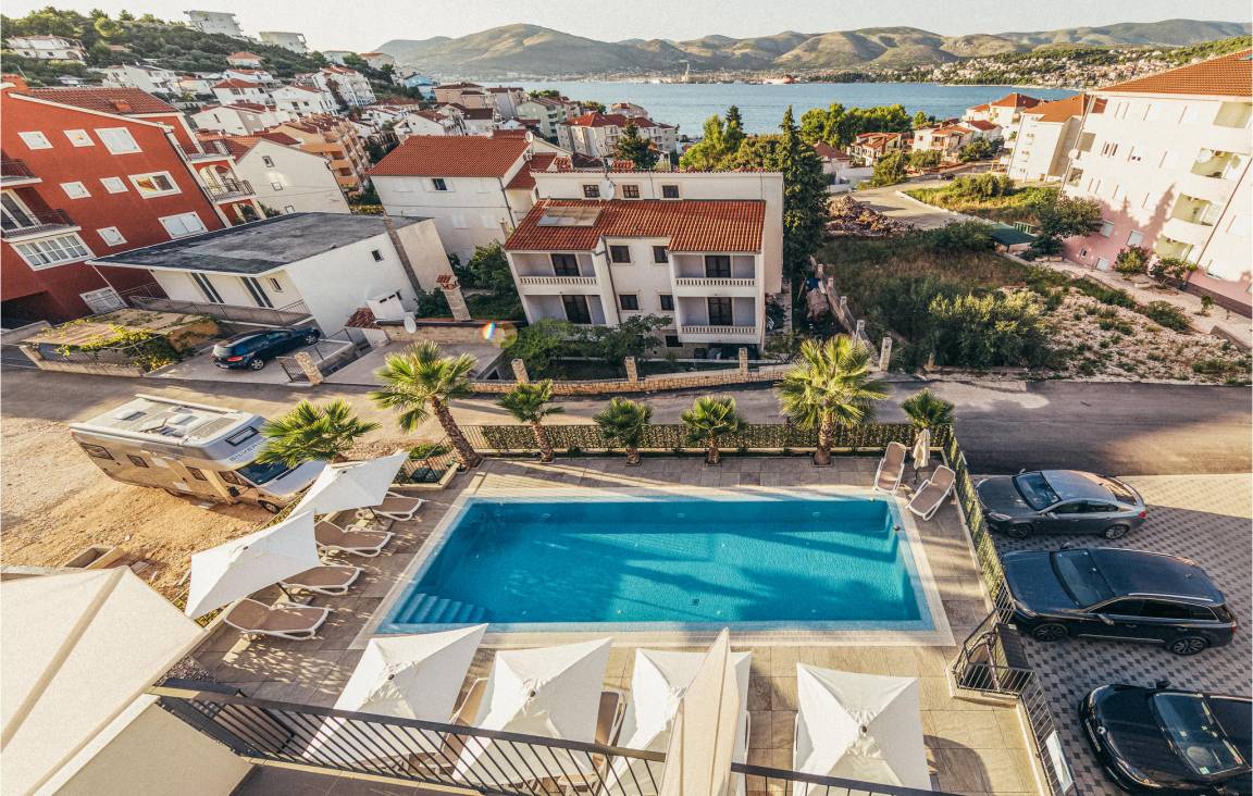 56 M² Ferienwohnung ∙ 2 Schlafzimmer ∙ 5 Gäste - Trogir