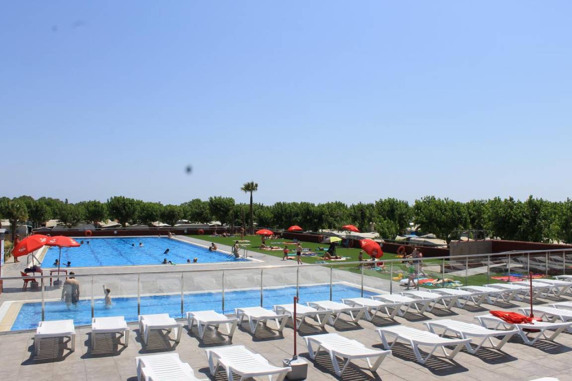25 M² Bungalow ∙ 2 Habitaciones ∙ 5 Huéspedes - Malgrat de Mar