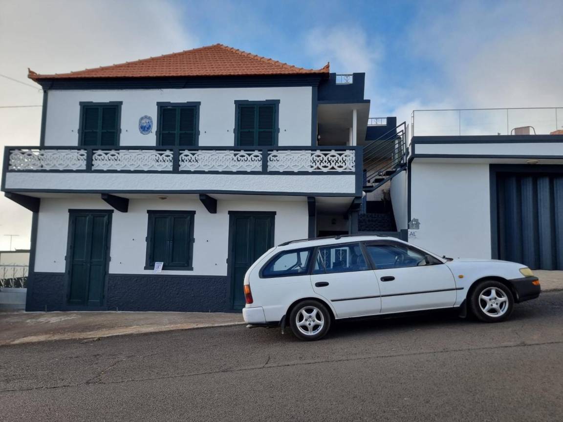 90 M² Apartment ∙ 2 Bedrooms ∙ 4 Guests - Porto Moniz