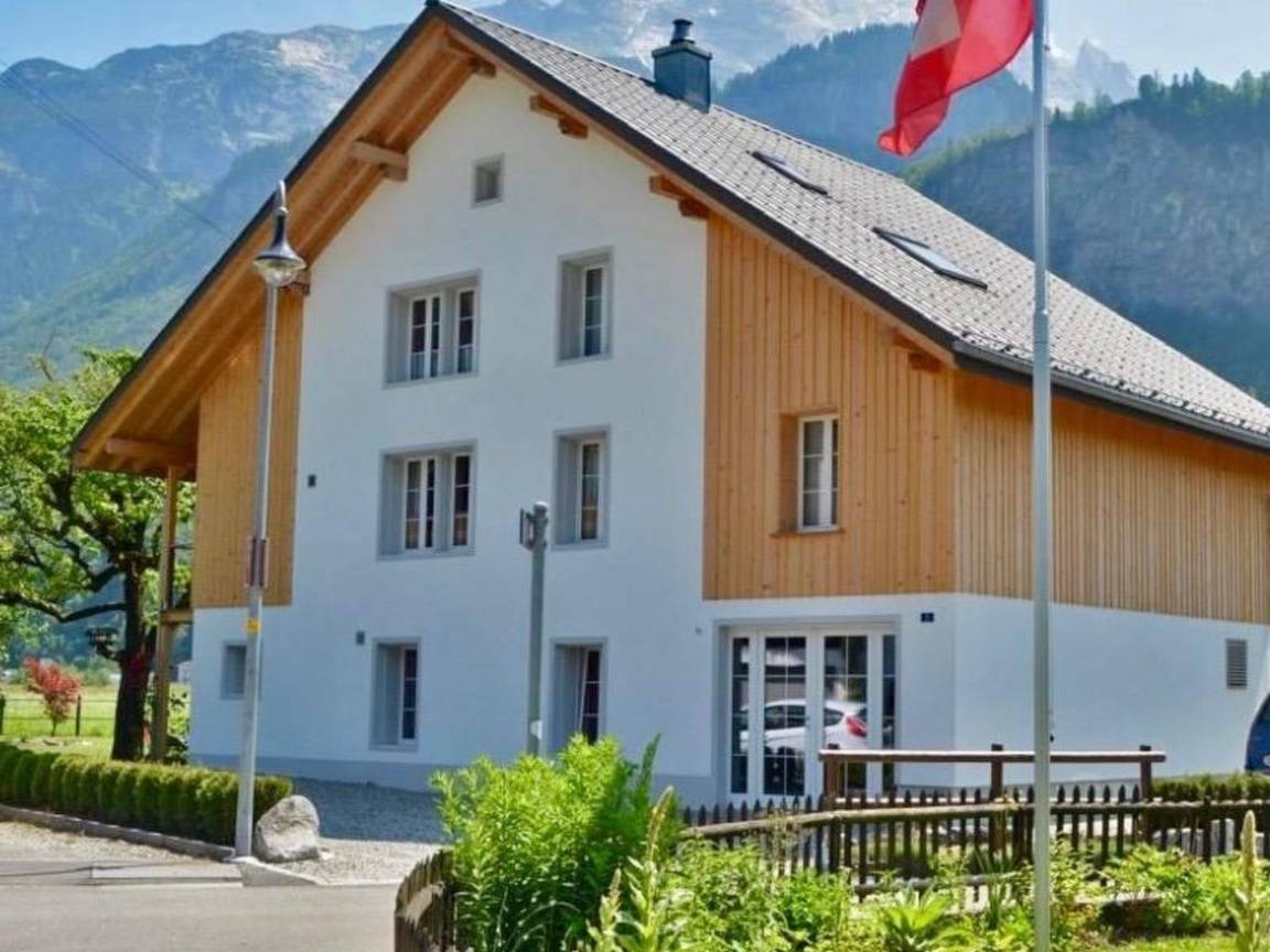 76 M² Apartment ∙ 2 Bedrooms ∙ 5 Guests - Meiringen