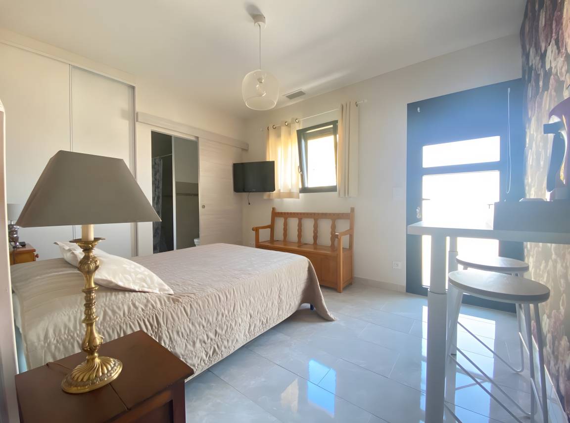 16 M² Chambre D'hôtes ∙ 1 Chambre ∙ 2 Personnes - Argelès-sur-Mer