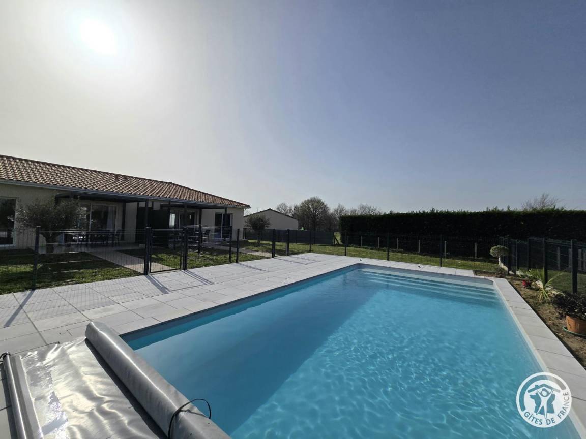 70 M² Gîte ∙ 2 Chambres ∙ 4 Personnes - Périgord