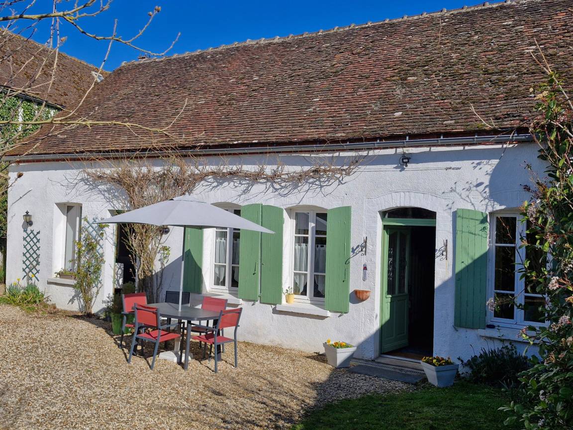 90 M² Landhaus ∙ 4 Schlafzimmer ∙ 8 Gäste - Joigny