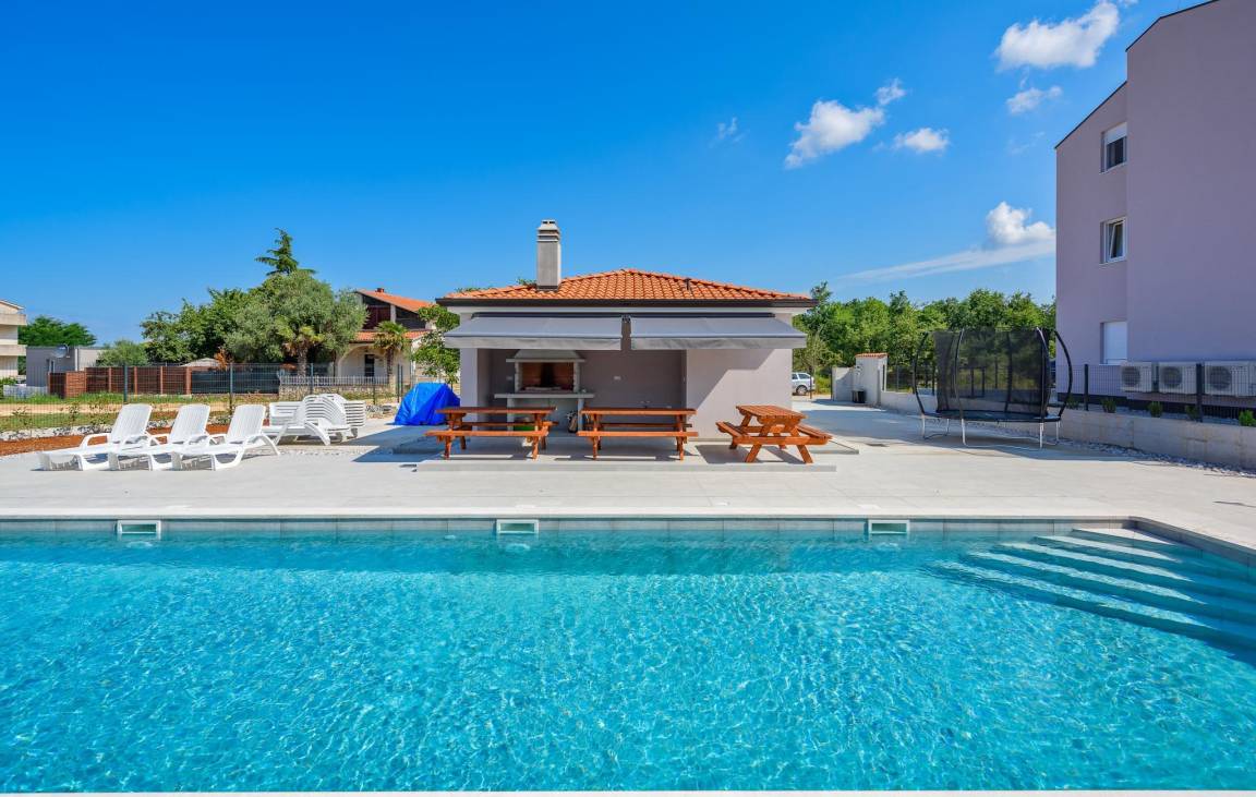 75 M² Apartment ∙ 2 Bedrooms ∙ 4 Guests - Funtana