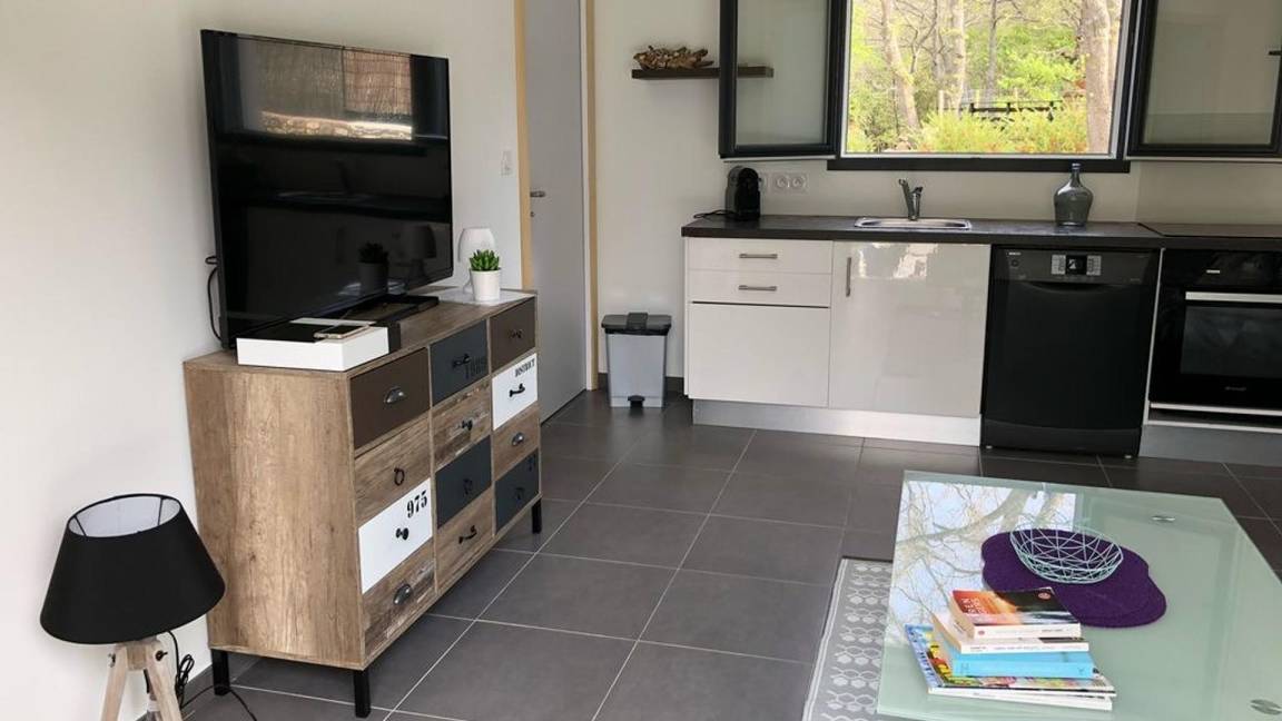 60 M² House ∙ 2 Bedrooms ∙ 4 Guests - Bastia