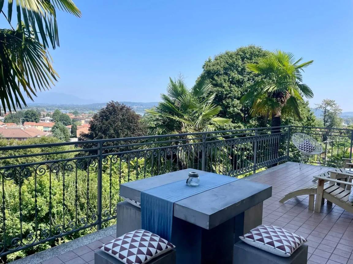 60 M² Apartment ∙ 1 Bedroom ∙ 4 Guests - Arona, Italy