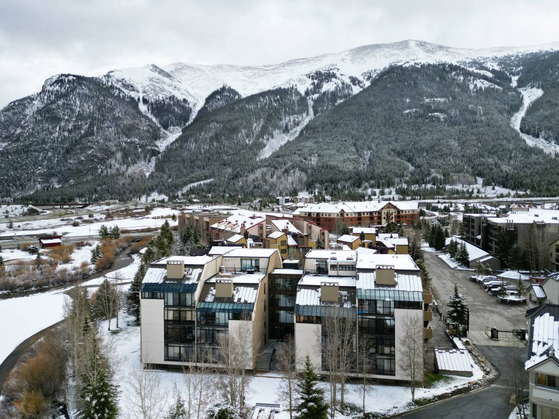 149 M² Condo ∙ 3 Bedrooms ∙ 8 Guests - Frisco, CO