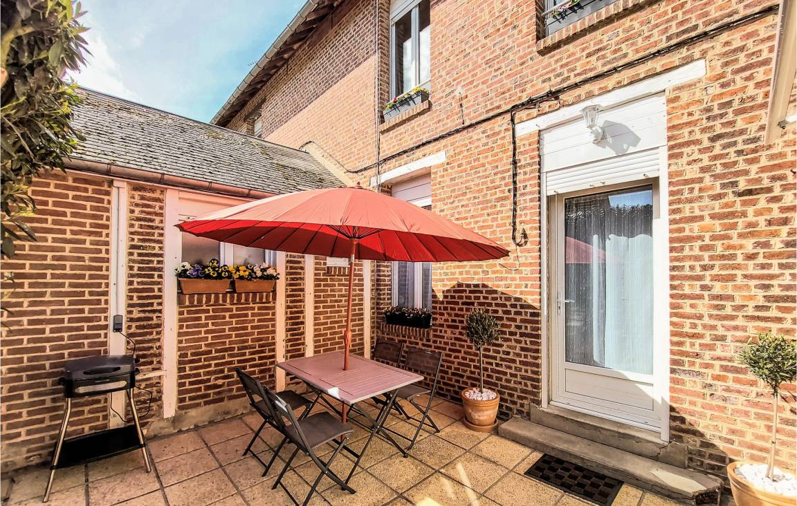 70 M² House ∙ 2 Bedrooms ∙ 4 Guests - Péronne