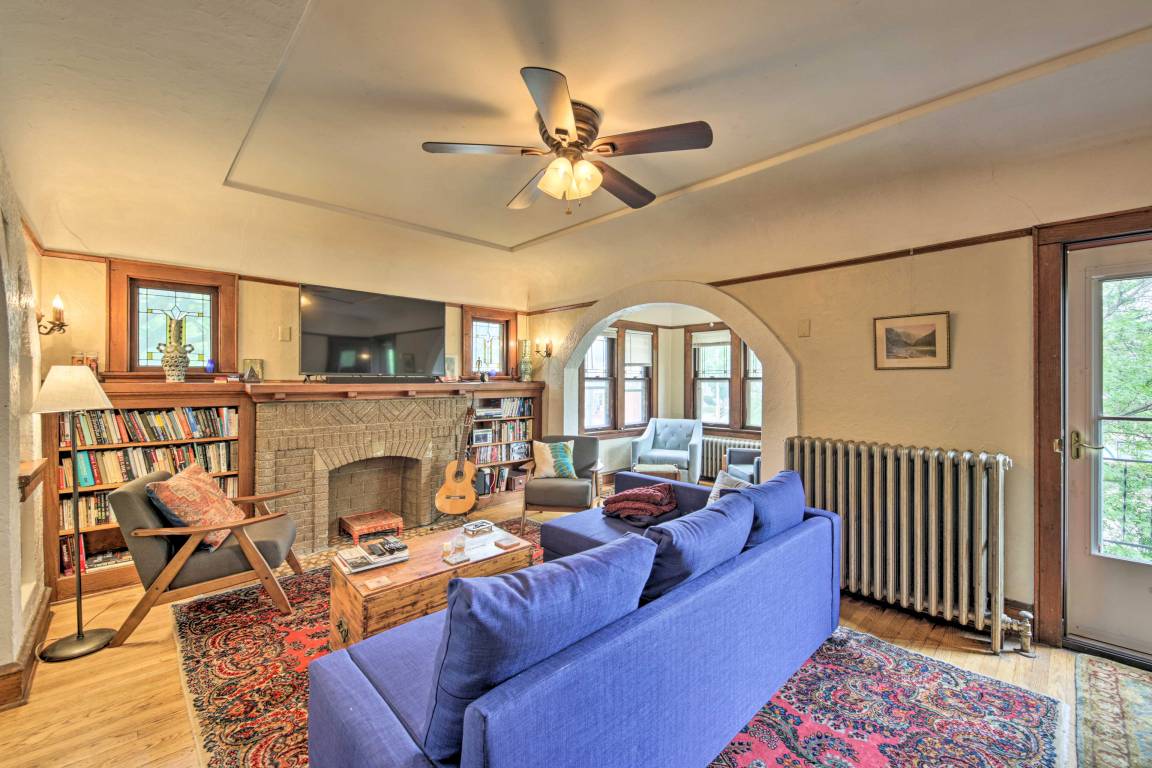 111 M² Apartment ∙ 2 Bedrooms ∙ 6 Guests - Milwaukee, WI