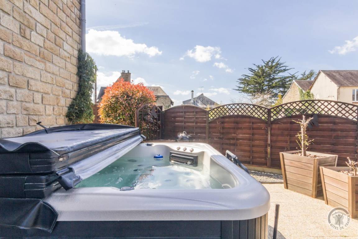 145 M² Gîte ∙ 5 Bedrooms ∙ 10 Guests - Pontorson
