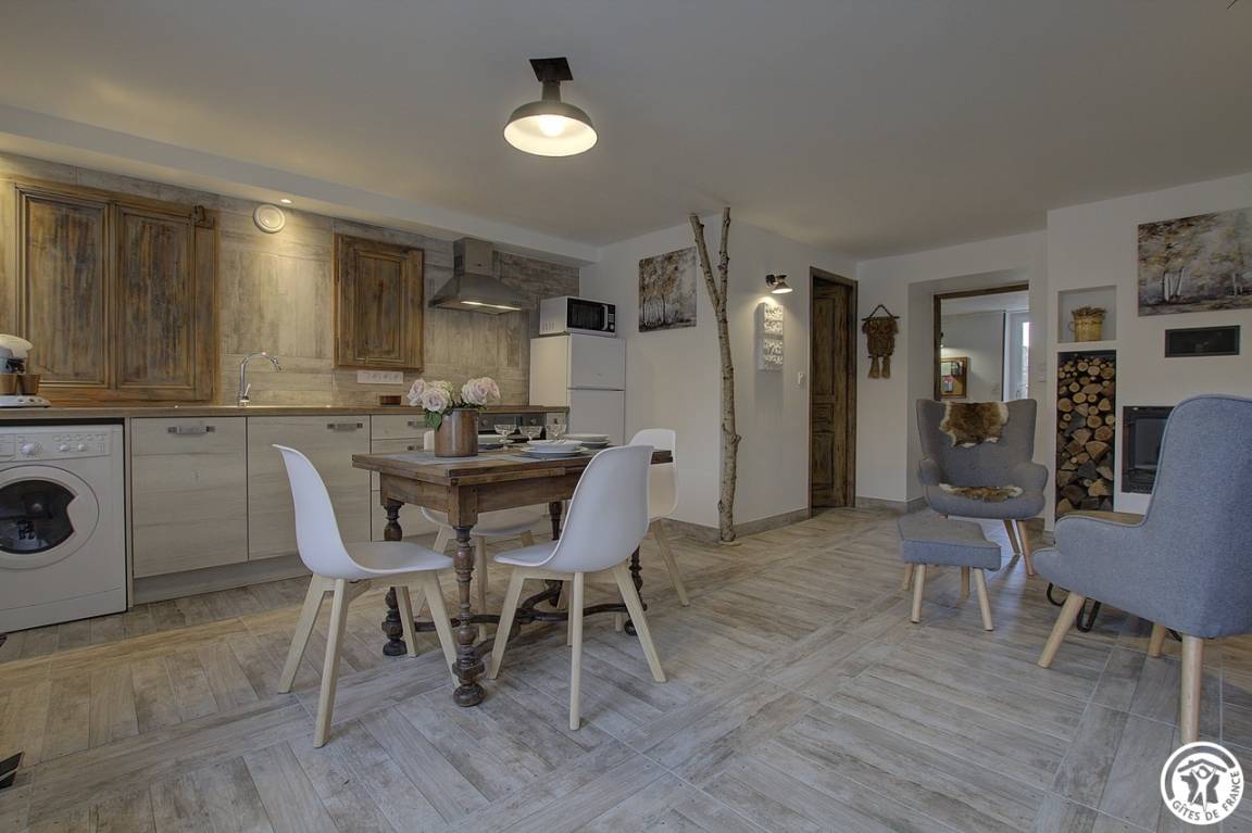 41 M² Gîte ∙ 1 Chambre ∙ 3 Personnes - Ain