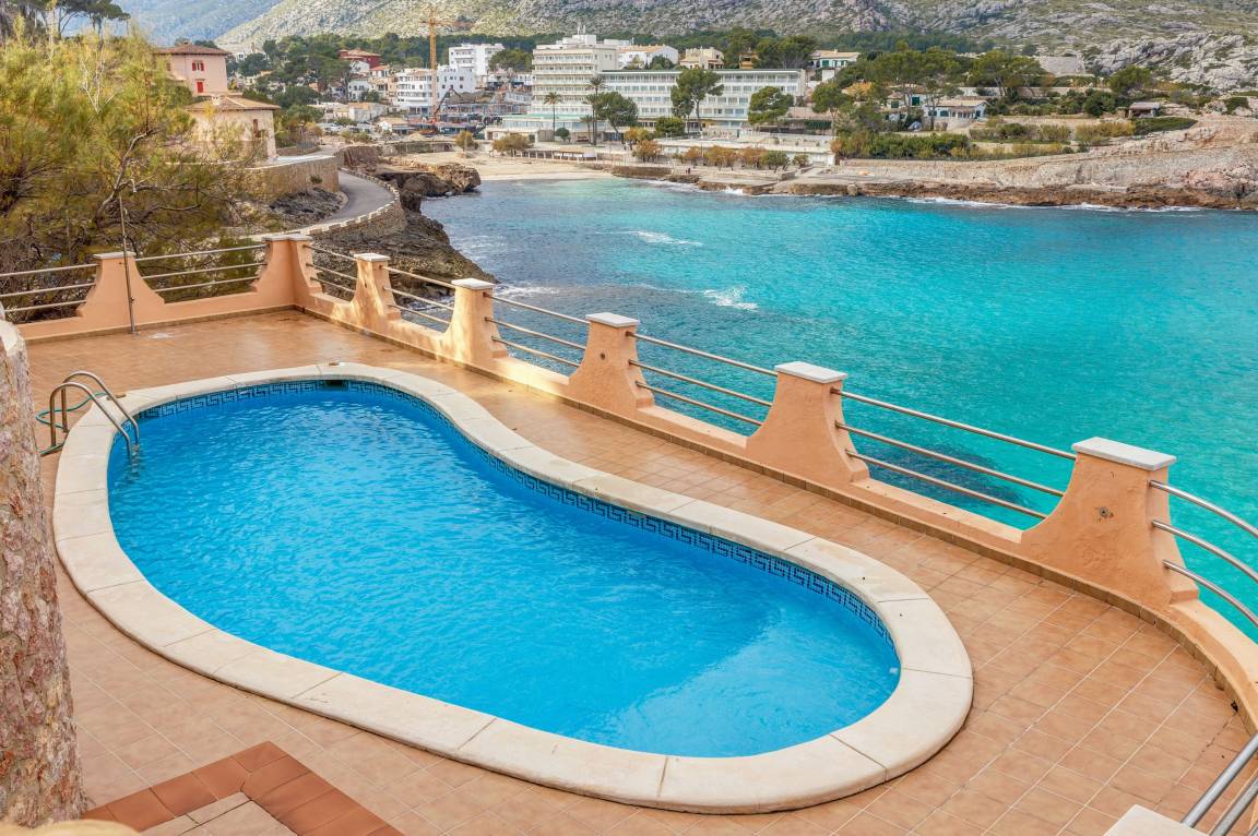 100 M² Apartamento ∙ 2 Habitaciones ∙ 4 Huéspedes - Pollensa