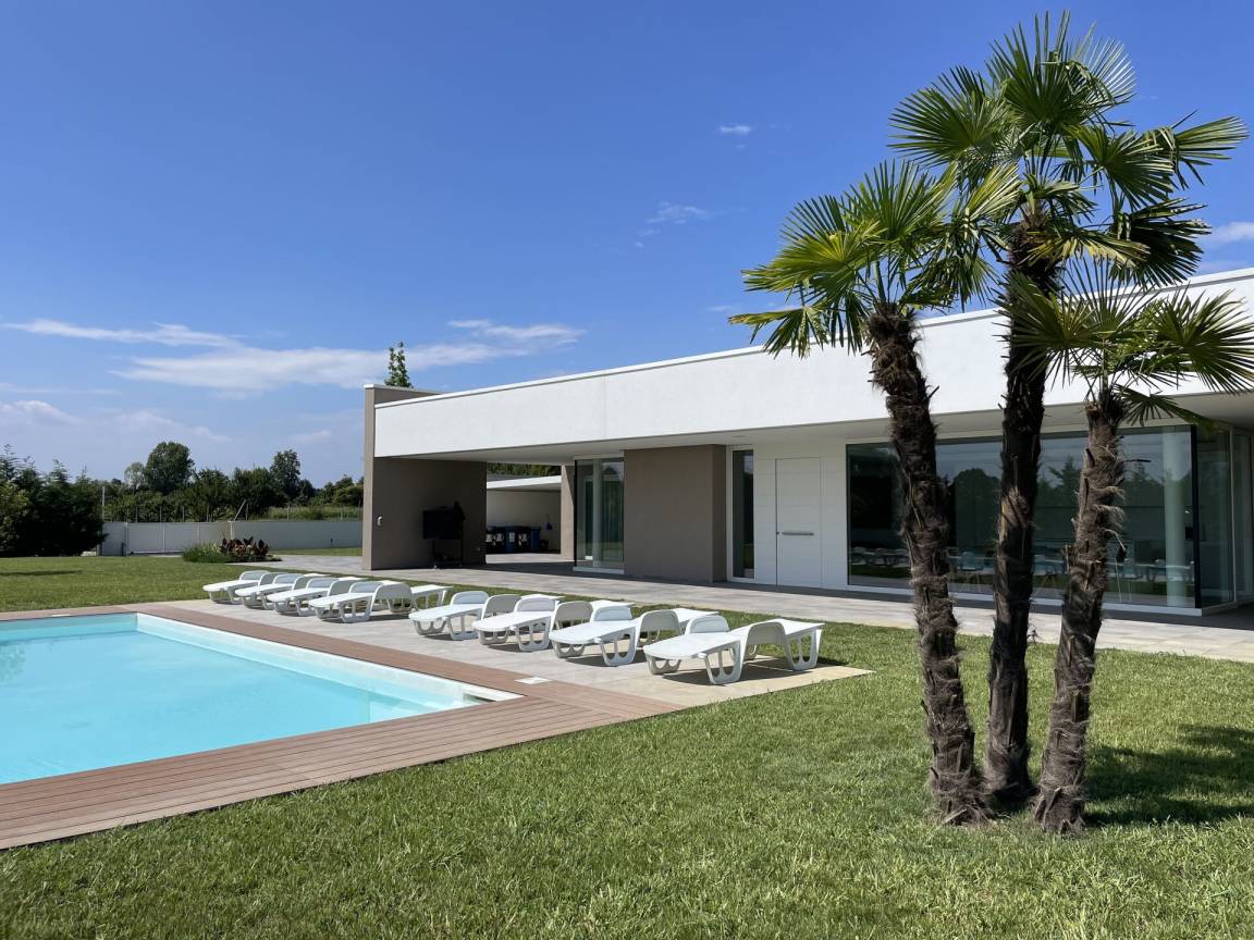 190 M² Villa ∙ 4 Schlafzimmer ∙ 8 Gäste - Abano Terme