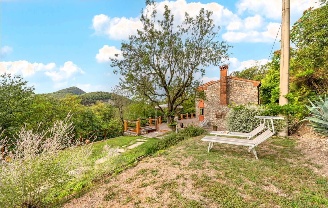 120 M² House ∙ 2 Bedrooms ∙ 4 Guests - Este