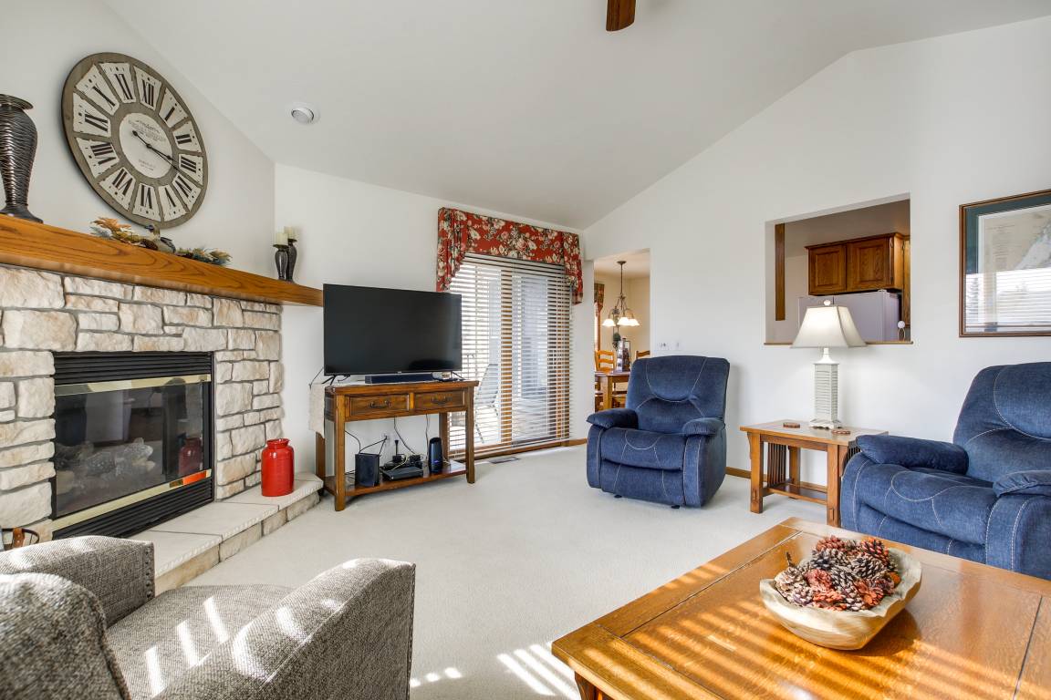 138 M² Apartment ∙ 2 Bedrooms ∙ 6 Guests - Egg Harbor, WI