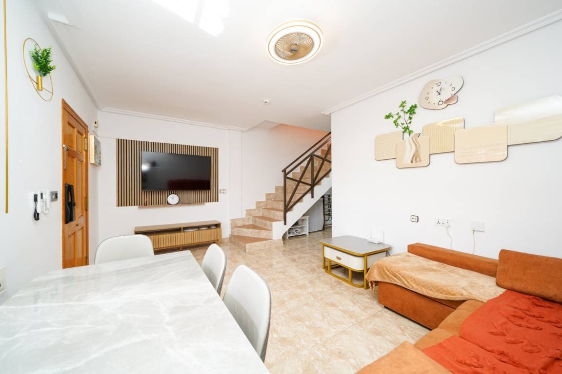 125 M² Villa ∙ 4 Chambres ∙ 8 Personnes - Los Alcázares
