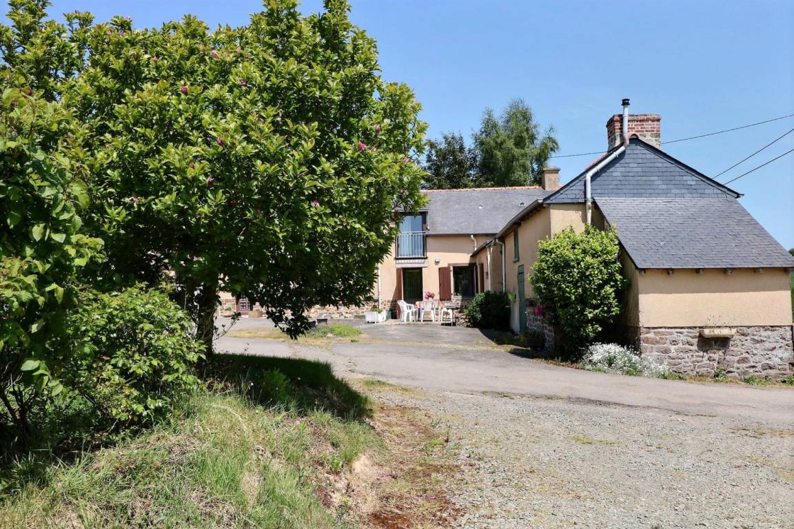 82 M² Gîte ∙ 2 Chambres ∙ 6 Personnes - Tinténiac