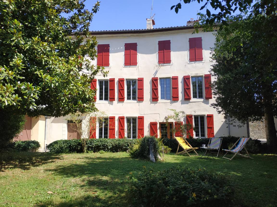 150 M² House ∙ 2 Bedrooms ∙ 7 Guests - Haute-Garonne
