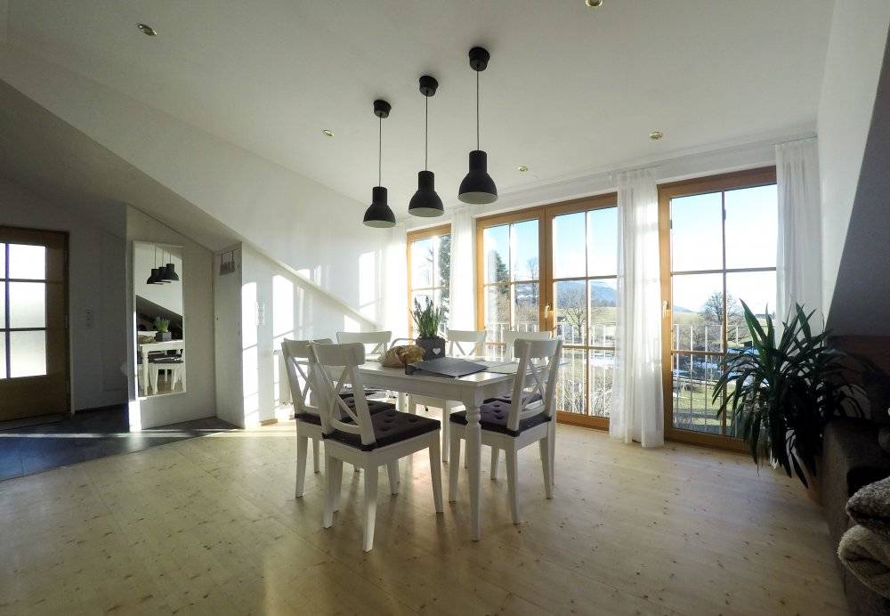 65 M² Ferienwohnung ∙ 2 Schlafzimmer ∙ 4 Gäste - Buchenberg