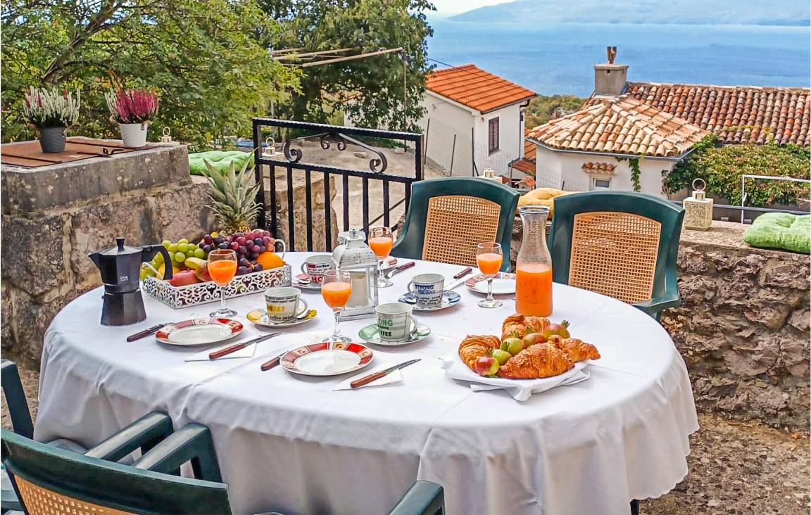 335 M² Ferienhaus ∙ 3 Schlafzimmer ∙ 7 Gäste - Cres