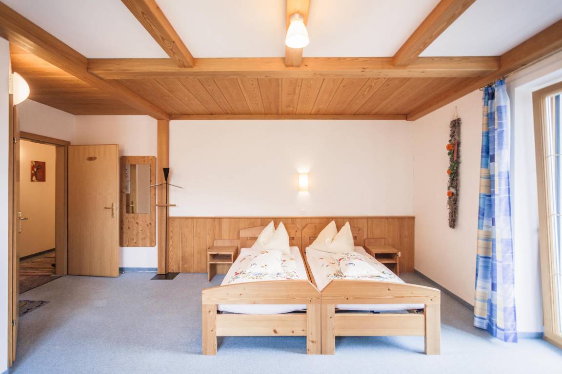 18 M² Hotel ∙ 1 Schlafzimmer ∙ 3 Gäste - Kapfenberg