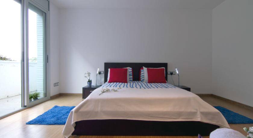 Villa ∙ 4 Habitaciones ∙ 12 Huéspedes - Sitges