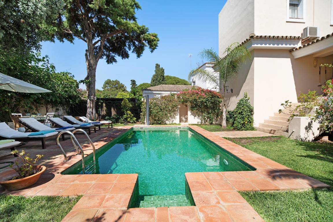 450 M² Villa ∙ 7 Habitaciones ∙ 12 Huéspedes - Cádiz