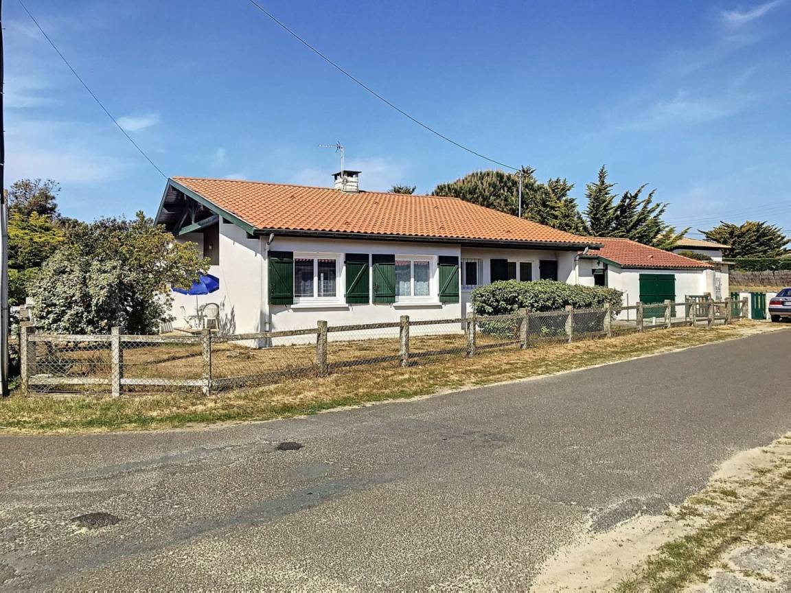 83 M² Ferienhaus ∙ 2 Schlafzimmer ∙ 6 Gäste - Messanges