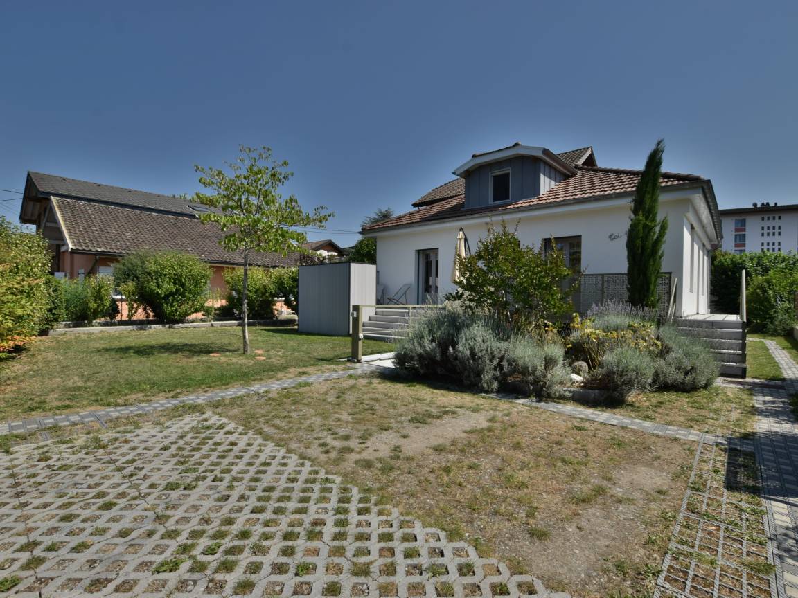 140 M² Maison De Vacances ∙ 2 Chambres ∙ 4 Personnes - Thonon-les-Bains