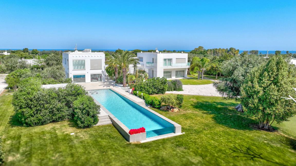 500 M² Villa ∙ 3 Habitaciones ∙ 6 Huéspedes - Polignano a Mare