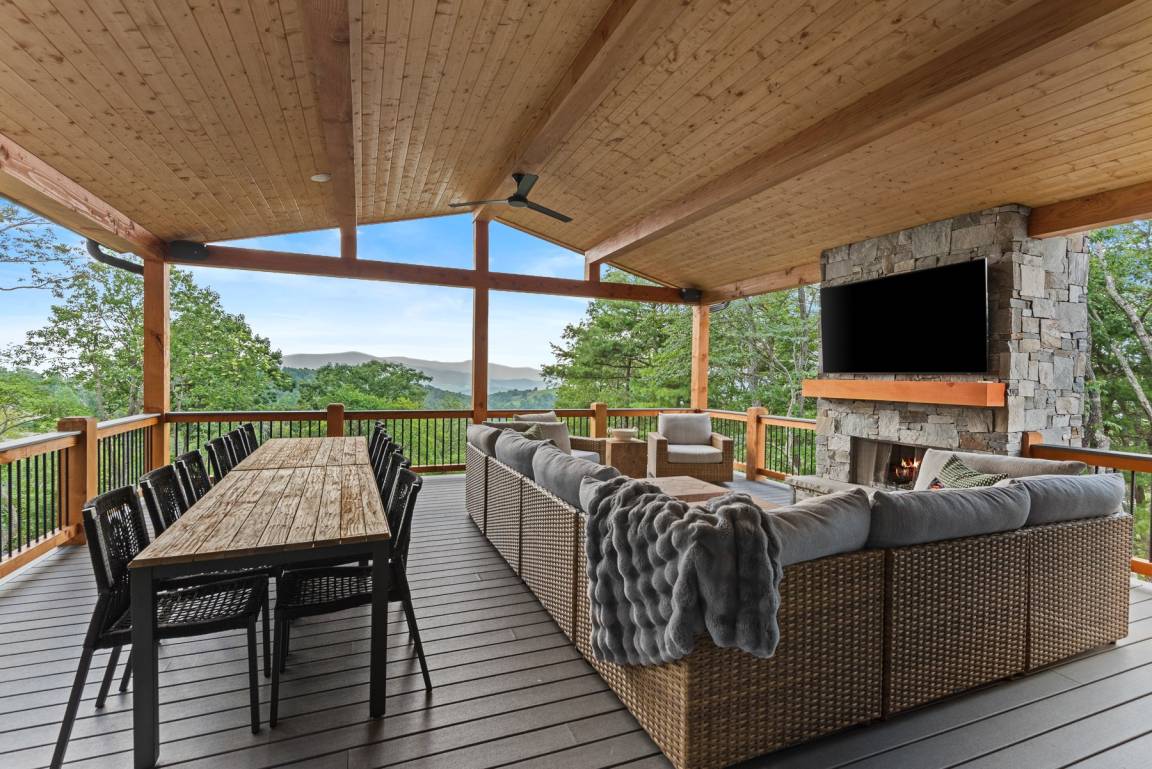 Cabin ∙ 5 Bedrooms ∙ 14 Guests - Beech Mountain, NC