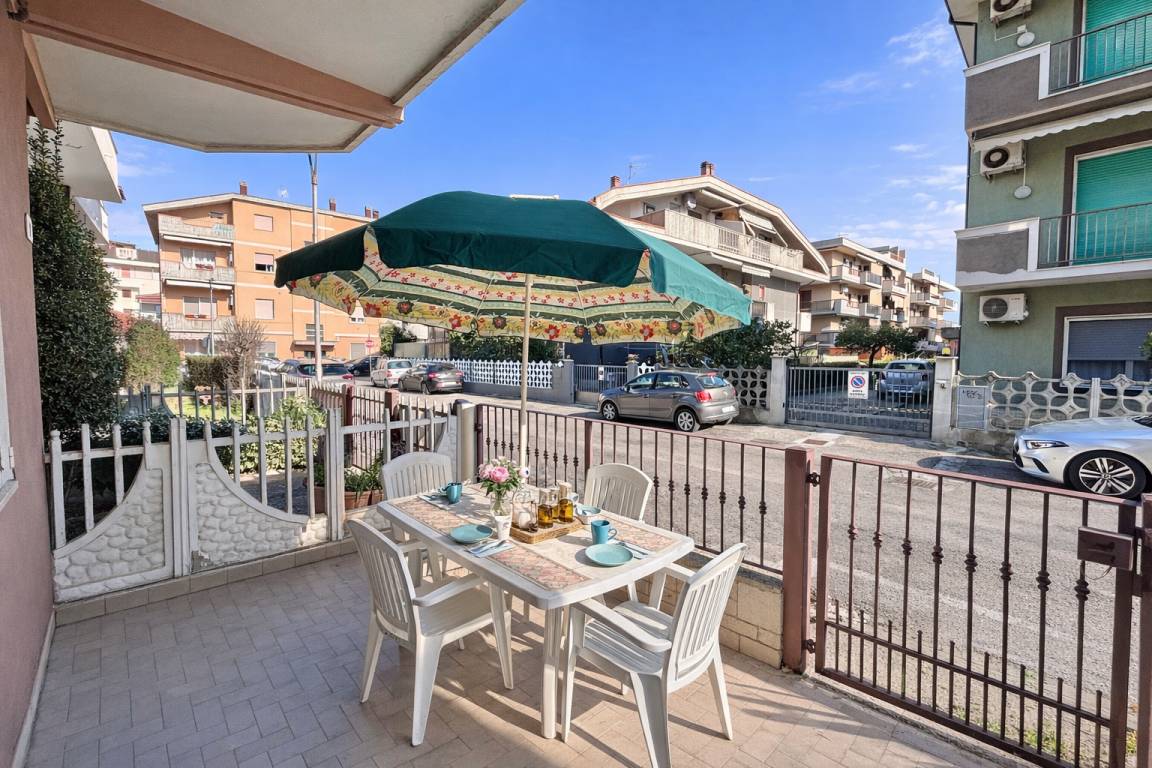 Apartment ∙ 1 Bedroom ∙ 5 Guests - Silvi