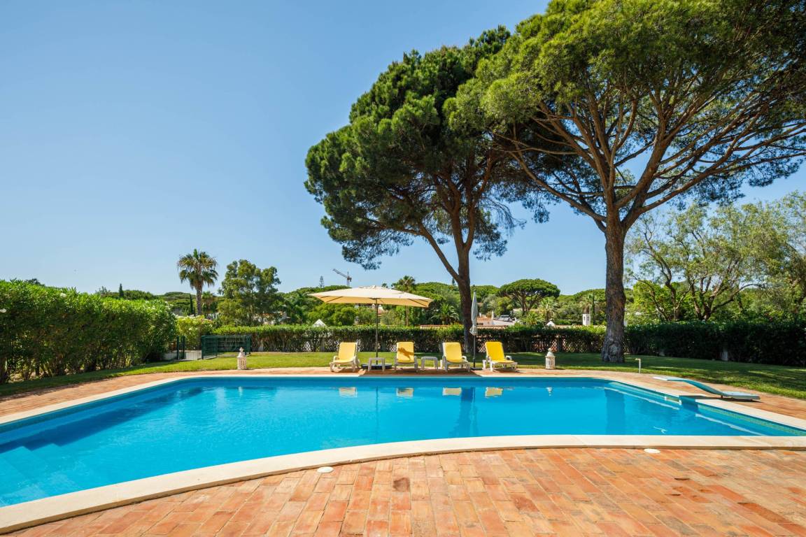 Villa ∙ 3 Bedrooms ∙ 6 Guests - Almancil
