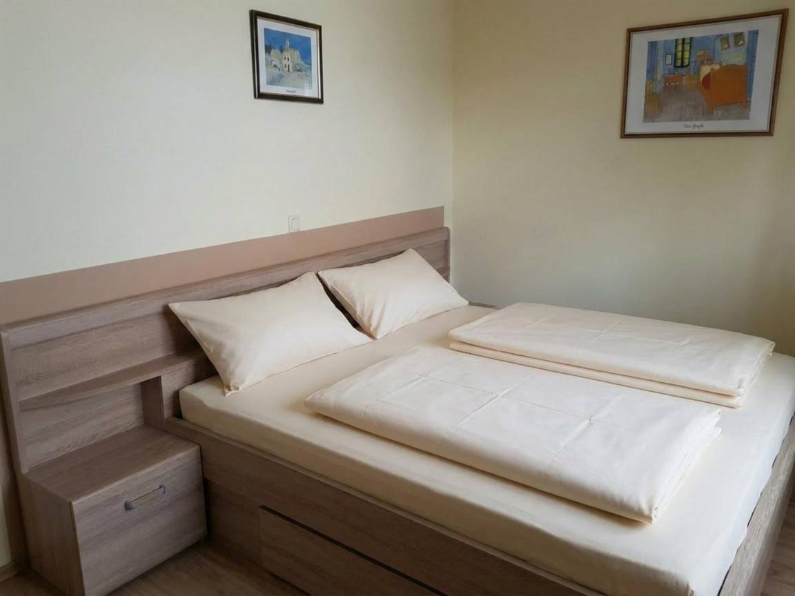 70 M² Ferienwohnung ∙ 1 Schlafzimmer ∙ 2 Gäste - Bad Rodach