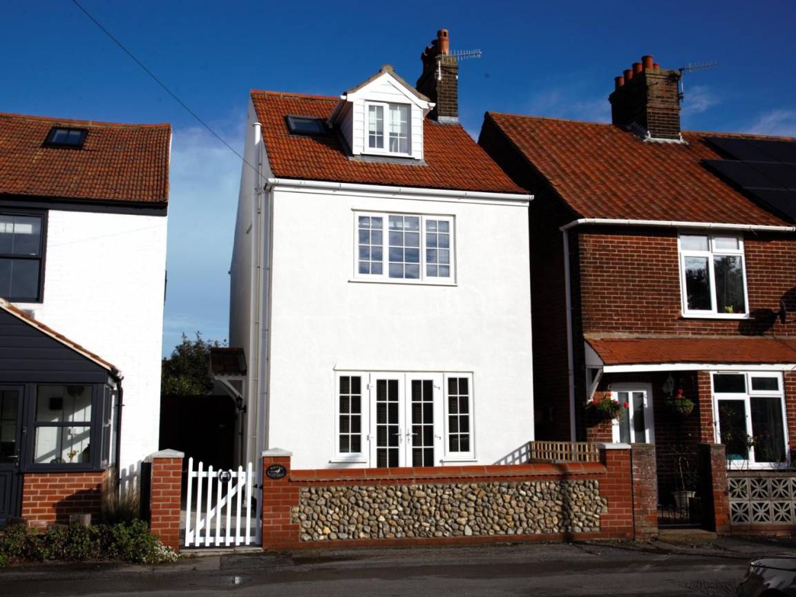 Cottage ∙ 3 Bedrooms ∙ 6 Guests - Sheringham