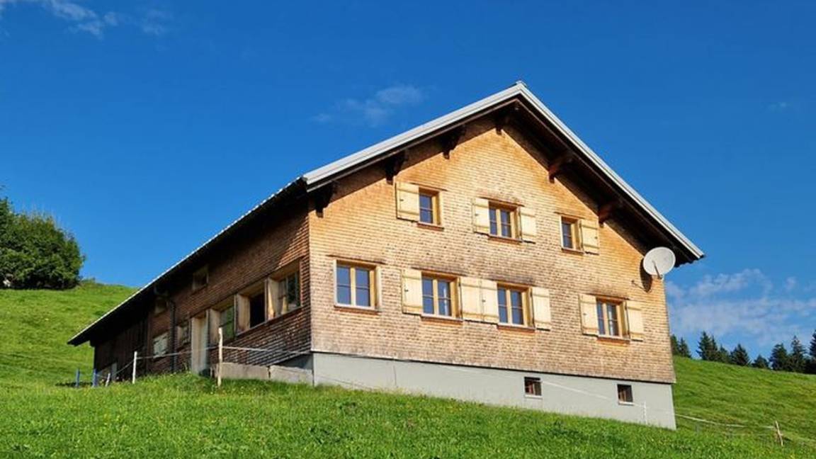 100 M² House ∙ 2 Bedrooms ∙ 4 Guests - Bregenz