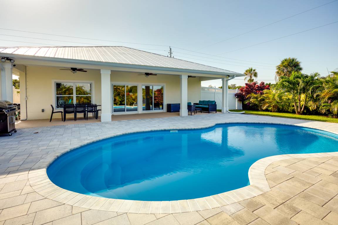 159 M² House ∙ 3 Bedrooms ∙ 9 Guests - Stuart, FL