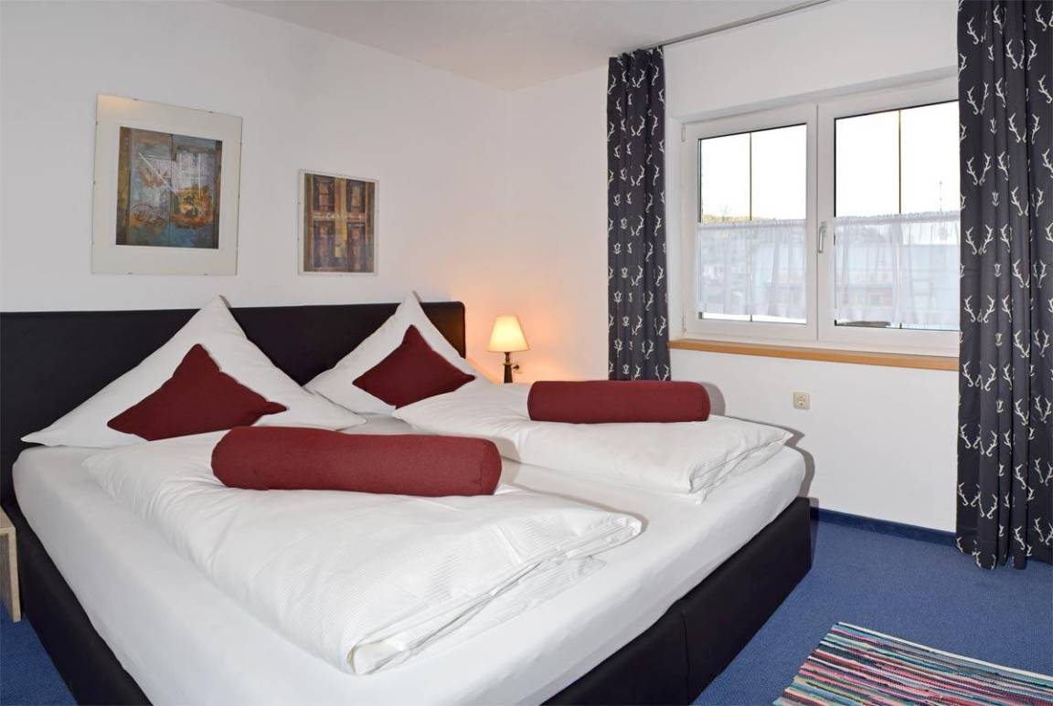 56 M² Apartment ∙ 1 Bedroom ∙ 4 Guests - Mittelberg