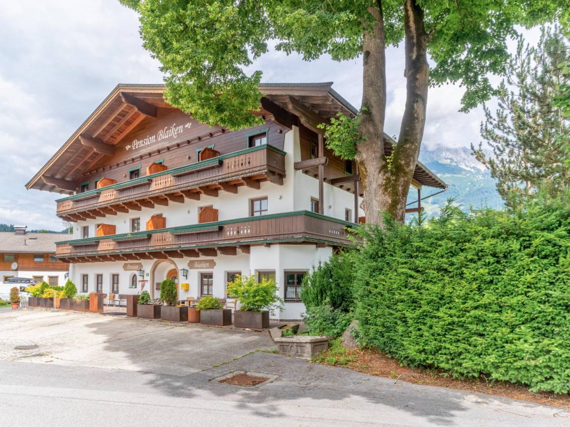 600 M² Ferienhaus ∙ 16 Schlafzimmer ∙ 26 Gäste - Wilder Kaiser