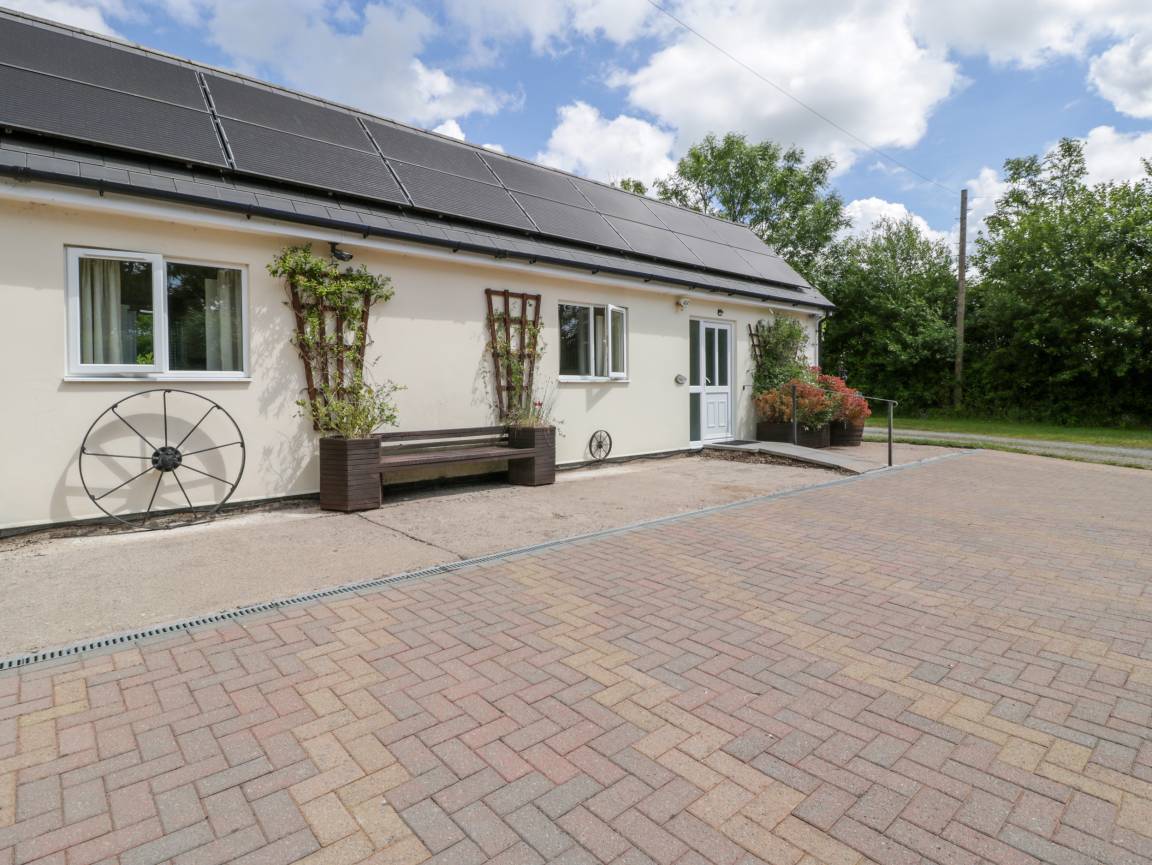 Cottage ∙ 1 Bedroom ∙ 2 Guests - Tewkesbury