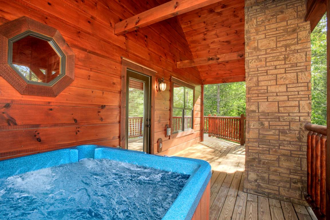 274 M² House ∙ 4 Bedrooms ∙ 12 Guests - Gatlinburg, TN