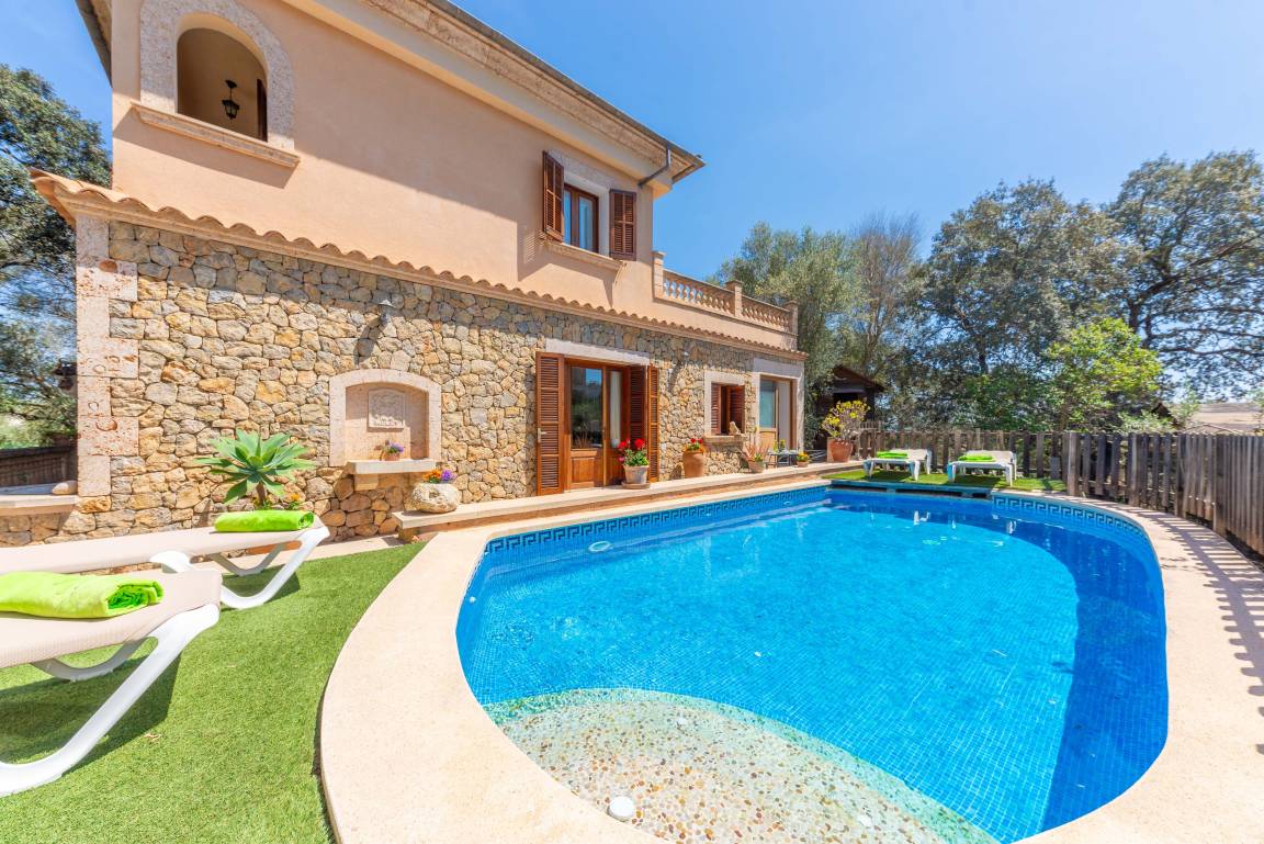 220 M² Villa ∙ 3 Schlafzimmer ∙ 6 Gäste - Petra
