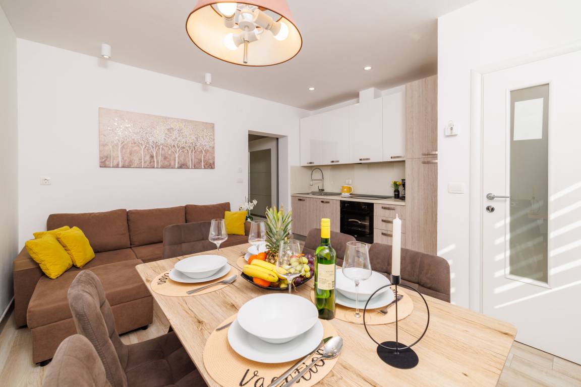 60 M² Ferienwohnung ∙ 2 Schlafzimmer ∙ 5 Gäste - Crikvenica