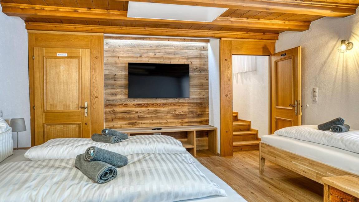 102 M² Apartment ∙ 3 Bedrooms ∙ 6 Guests - Ischgl