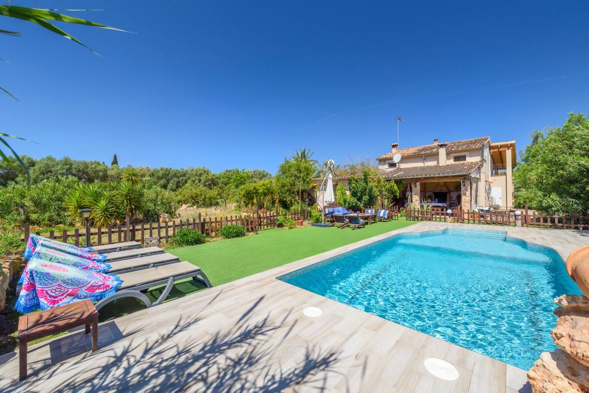 180 M² Finca ∙ 3 Schlafzimmer ∙ 9 Gäste - Palma