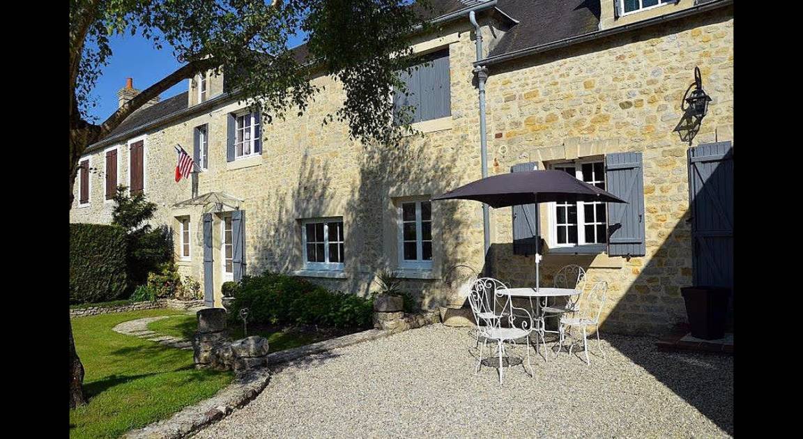 Chambre Privée ∙ 2 Chambres ∙ 7 Personnes - Colleville-sur-Mer