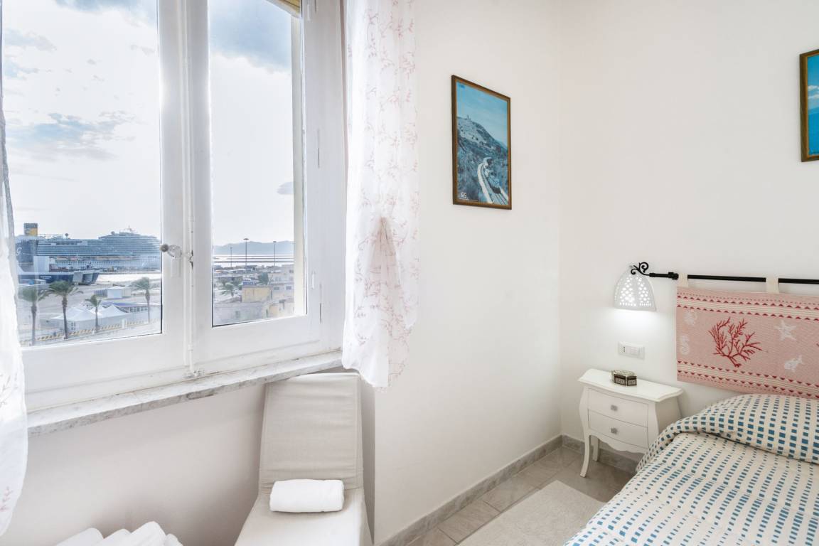 13 M² Hôtel ∙ 1 Chambre ∙ 2 Personnes - Cagliari