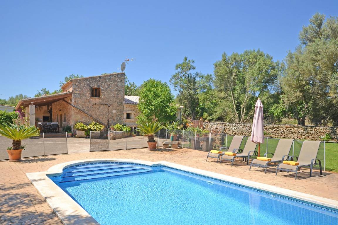 80 M² House ∙ 3 Bedrooms ∙ 4 Guests - Sineu