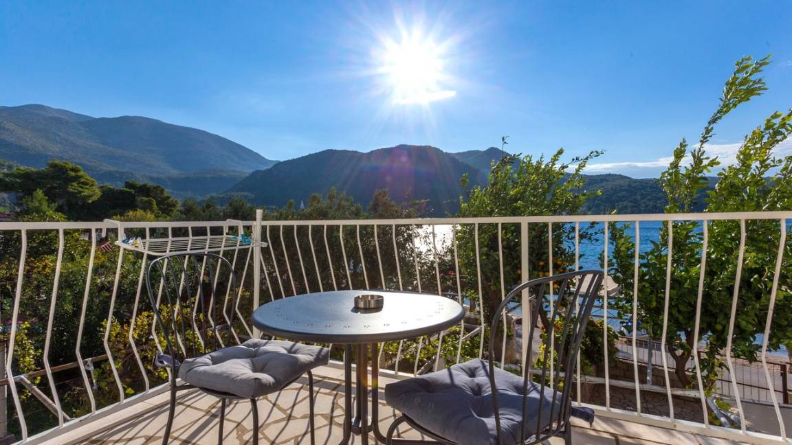 14 M² Appartement ∙ 1 Chambre ∙ 2 Personnes - Slano