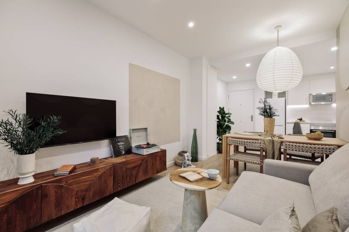 64 M² Apartamento ∙ 2 Habitaciones ∙ 3 Huéspedes - Barcelona